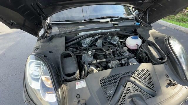 2015 Porsche Macan S VIN: WP1AB2A56FLB44937 for Sale - Cars & Bids