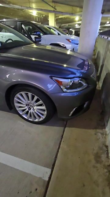 2017 Lexus LS 460 VIN: JTHCL5EF5H5029277 for Sale - Cars & Bids