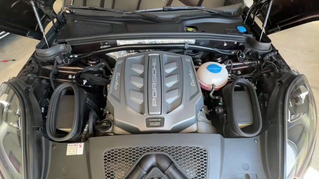 2018 Porsche Macan Turbo VIN: WP1AF2A55JLB71270 for Sale - Cars & Bids